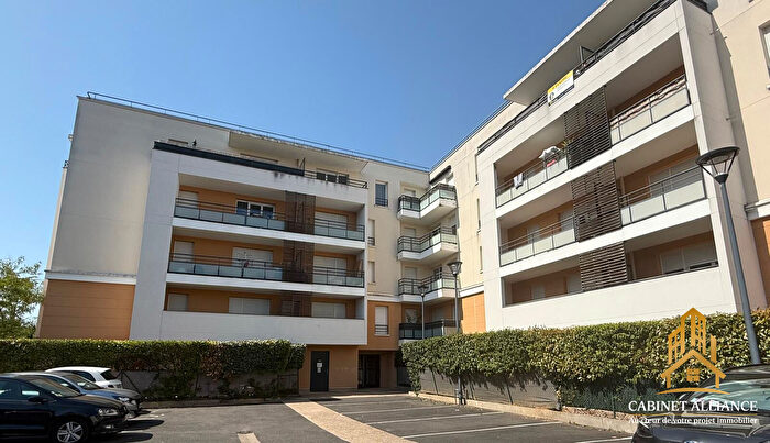 Appartement à vendre - Dammarie-les-Lys, LAbbaye du Lys, Centre-ville, Soubiron - 3 pièces - 2 chambres