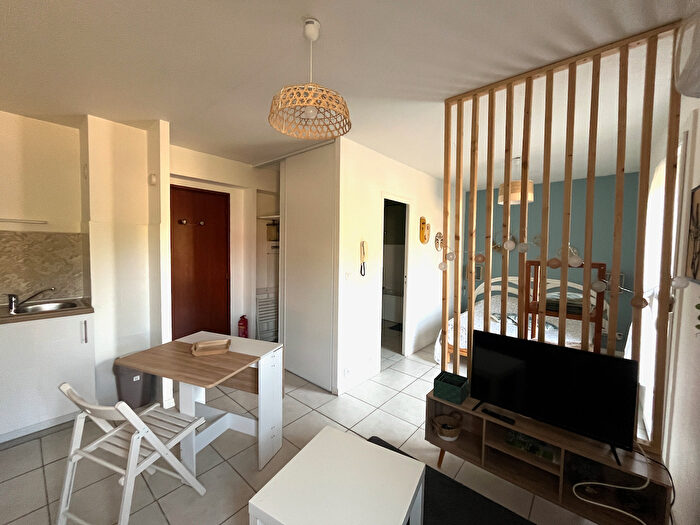 Appartement à louer - Villeneuve-sur-Lot, Eysses - 1 pièce