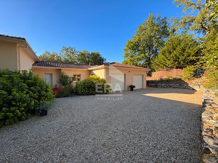Saint-Vincent-sur-l'Isle : Maison 6 pièces à vendre