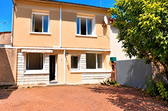 Maison 5 pièces à Vervant, à vendre