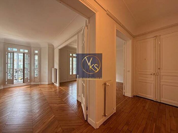 Appartement à louer - Paris ème arrondissement - 4 pièces - 2 chambres