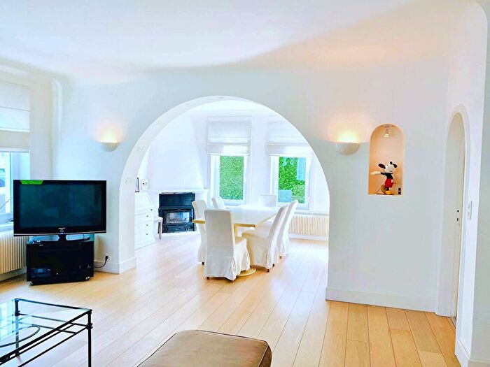 Maison à louer - Les Ecoles, Halluin - 6 pièces - 4 chambres