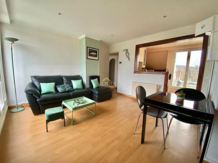 Appartement à louer - Rosny-sur-Seine - 2 pièces - 1 chambre