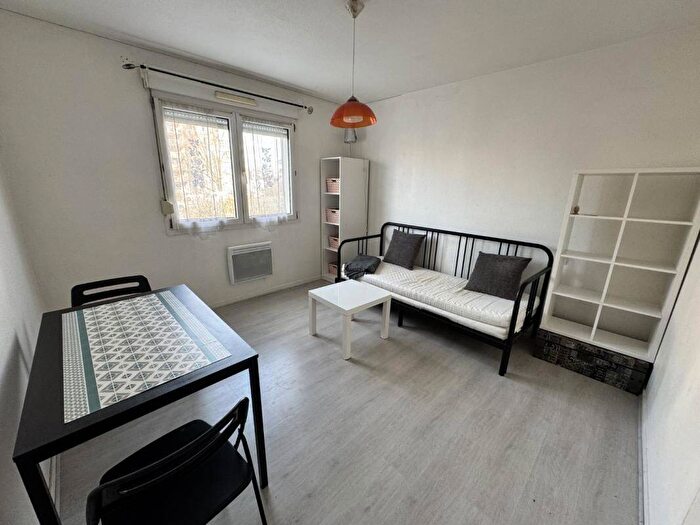 Appartement à louer - Carmes-République, Orléans - 1 pièce