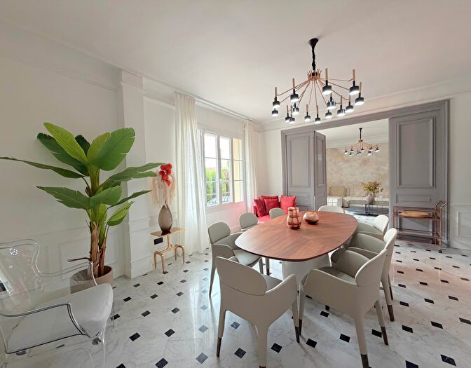 Appartement 5 pièces à vendre à Cannes, Croix des Gardes