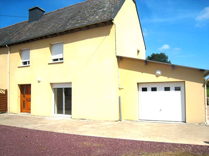 Maison à louer - Muel - 4 pièces - 3 chambres