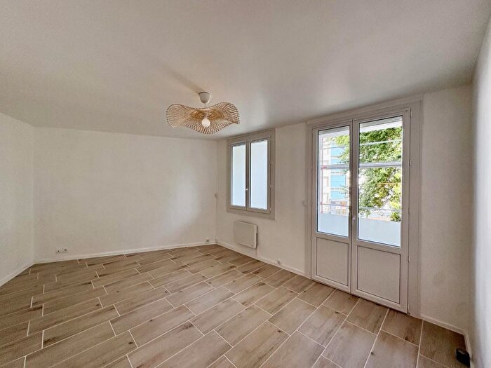 Roanne, Fontquentin - Appartement 2 pièces à louer