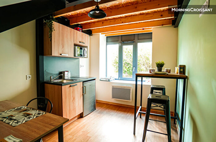 Appartement 1 pièce à louer à Saint-Étienne, Bernay, Valfuret