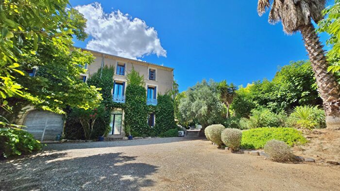 Maison à vendre - Pézenas - 12 pièces - 6 chambres