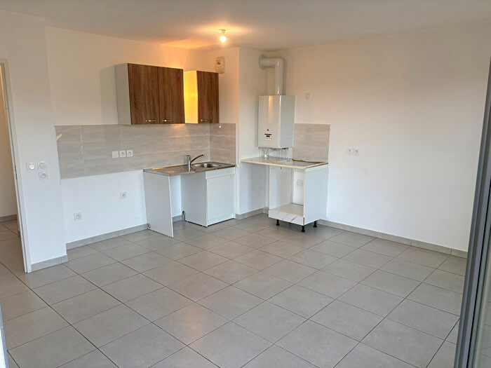 Appartement à louer - Grasse, Saint-Antoine, Aspres, Plascassier - 2 pièces - 1 chambre