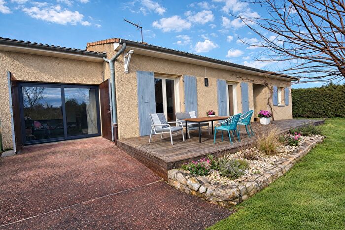 Maison à vendre - Saint-Georges-les-Bains - 4 pièces - 3 chambres