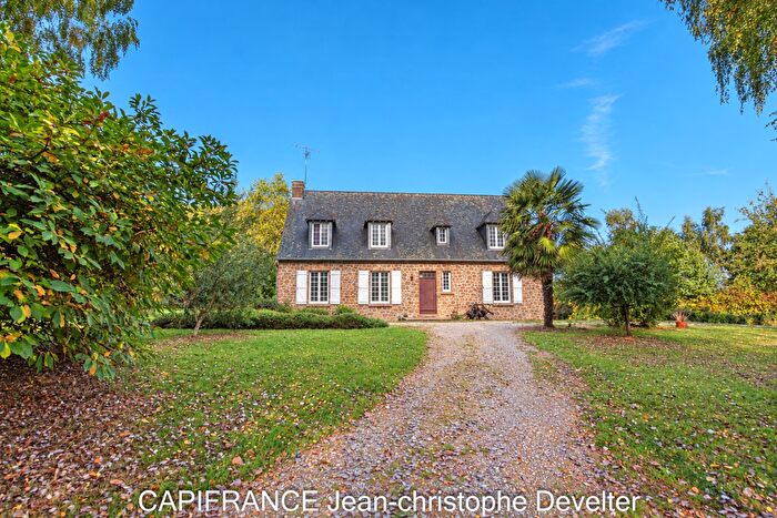 Maison 7 pièces à Châtillon-sur-Colmont, à vendre