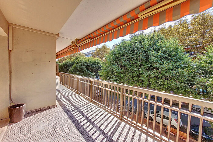 Appartement à louer - Antibes, Coeur de ville - 2 pièces - 1 chambre