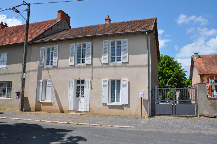 Maison à vendre - Le Donjon - 8 pièces - 5 chambres