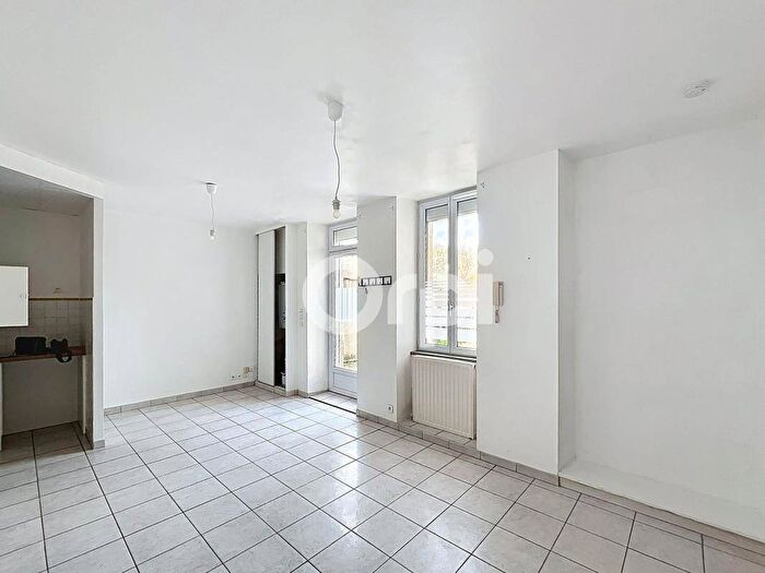 Appartement à louer - Puyrousseau-Les Vergnes-Le Toulon, Périgueux - 2 pièces - 1 chambre