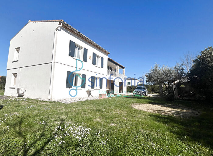 Maison à vendre - Uzès - 7 pièces - 5 chambres