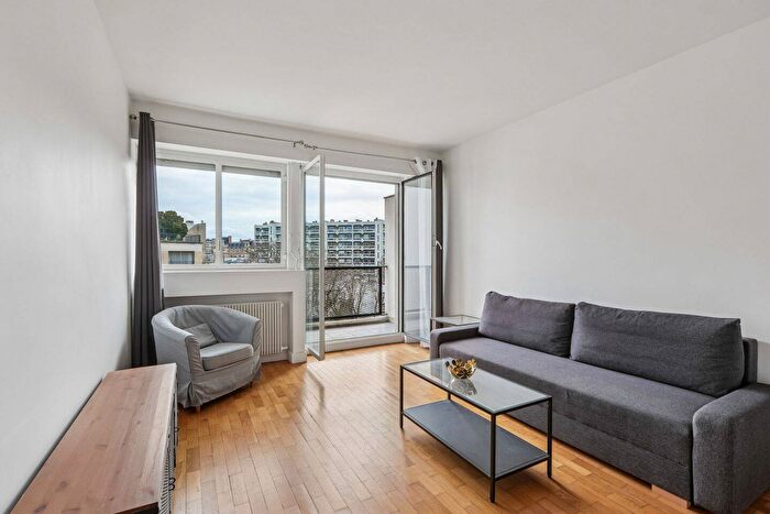 Porte Dauphine, Paris 16ème arrondissement : Appartement 1 pièce à louer