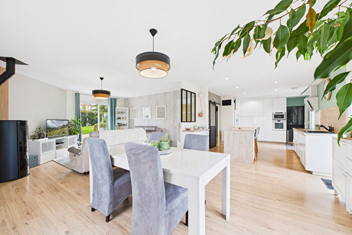 Maison à vendre - La Roche-sur-Yon, Val dOrnay, Saint-André dOrnay, Forges - 10 pièces - 6 chambres