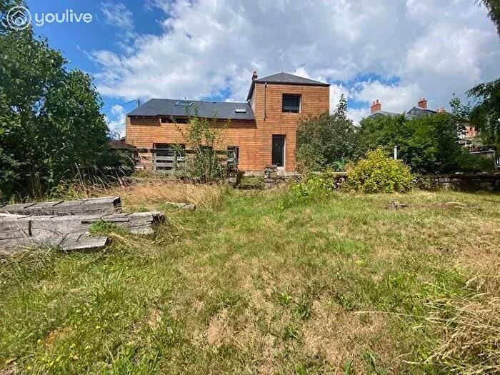 Maison à vendre - Château-Chinon Ville - 6 pièces - 3 chambres