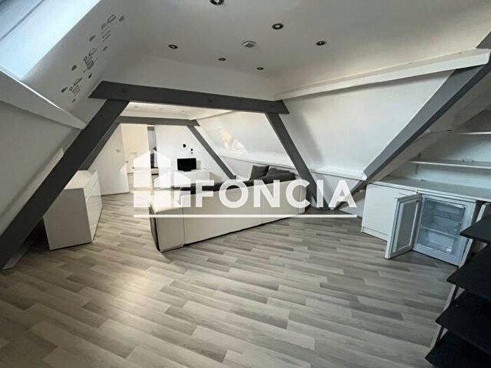 Appartement à louer - Henriville, Le Mesnil-Saint-Denis - 2 pièces - 1 chambre