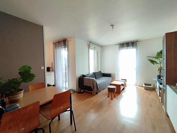 Noyal-Châtillon-sur-Seiche : Appartement 2 pièces à louer