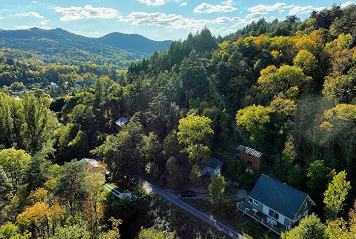 Maison à vendre - Nant - 8 pièces - 4 chambres