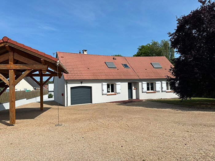 Maison à vendre - Parigné-le-Pôlin - 6 pièces - 5 chambres