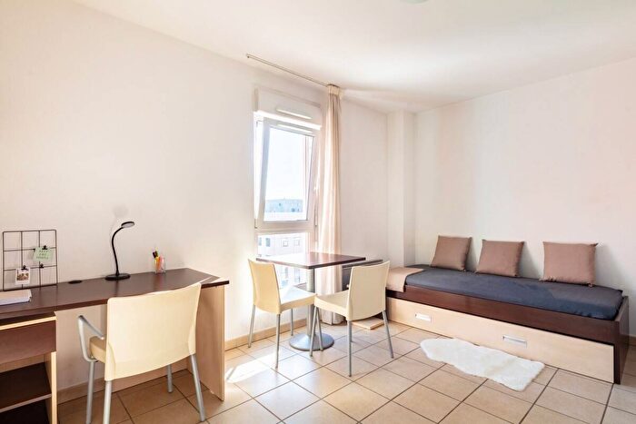 Appartement à louer - Berriat-Ampere, Grenoble - 1 pièce