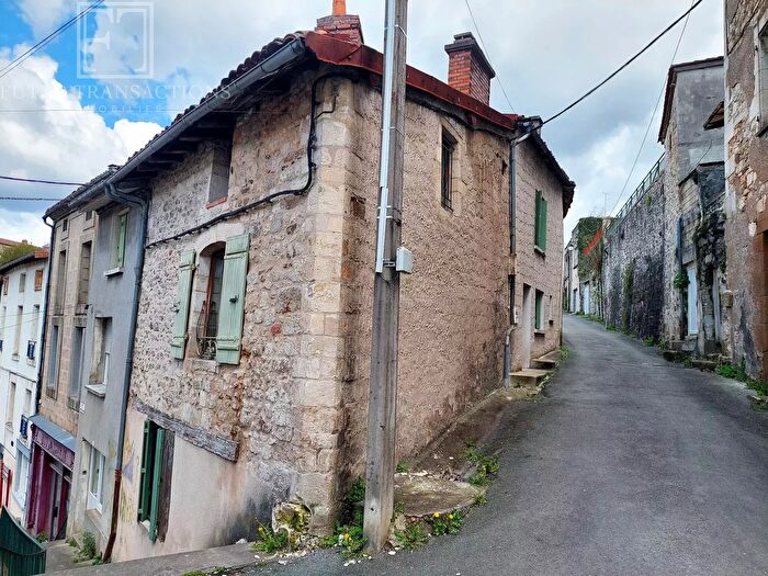 Maison à vendre - Nontron - 4 pièces - 1 chambre