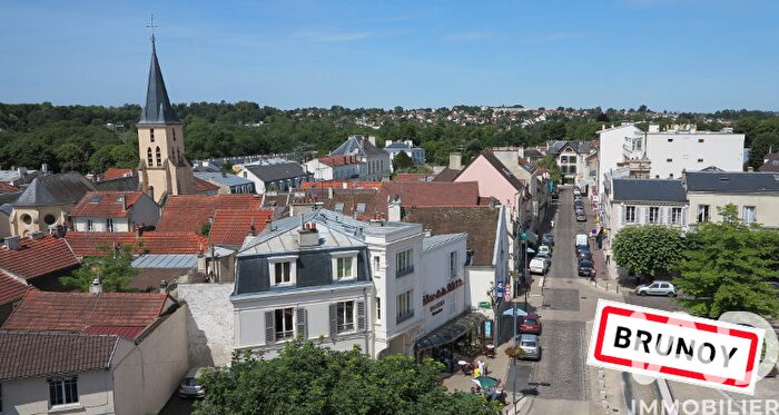 Maison à vendre - Brunoy, Nord - 6 pièces - 4 chambres