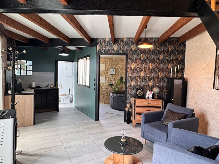 Maison 3 pièces à vendre - Chalais