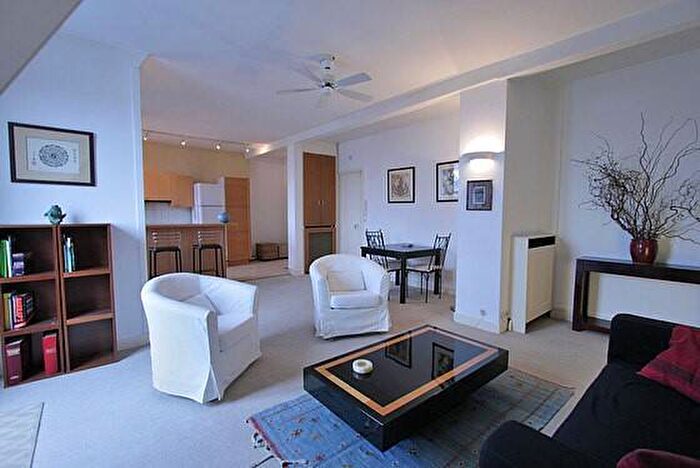 Appartement à louer - La Plaine des Sablons, Neuilly-sur-Seine - 2 pièces - 1 chambre