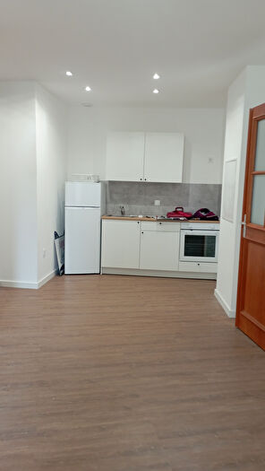 Appartement à vendre - Pertuis, Centre-ville, Fours à Chaux, Claret - 1 pièce - 1 chambre