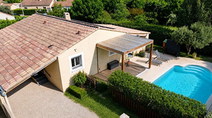 Maison 4 pièces à Bagnols-sur-Cèze, Saint-Martin, Bercon, Le Haut Castel, à vendre