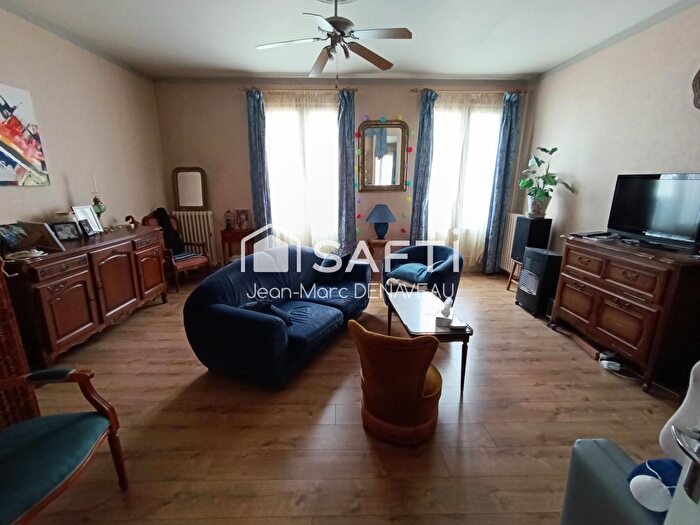 Maison à vendre - Luynes - 14 pièces - 5 chambres
