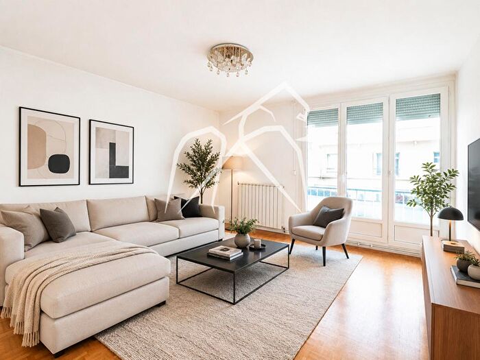 Appartement 3 pièces à vendre - Saint-Étienne-du-Rouvray, Technopôle, Forêt