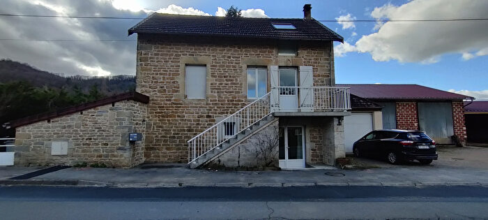 Maison à louer - Macornay - 5 pièces - 3 chambres