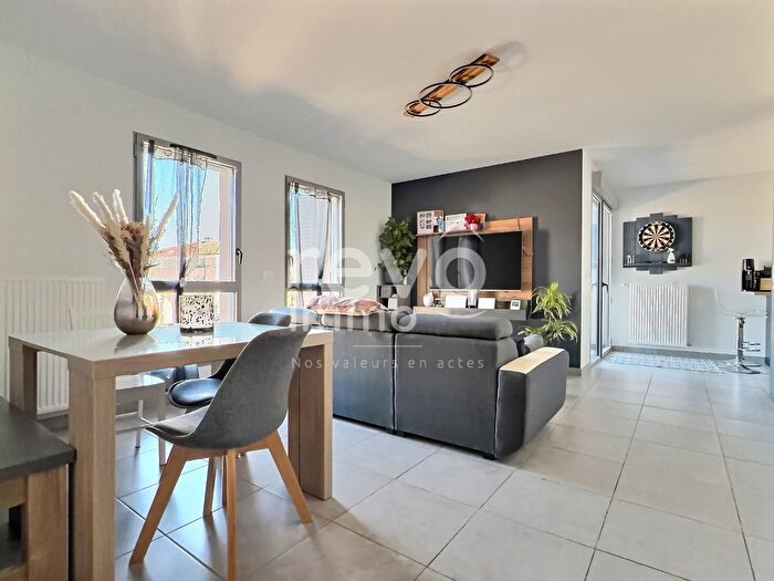 Appartement à vendre - Montluel - 2 pièces - 1 chambre