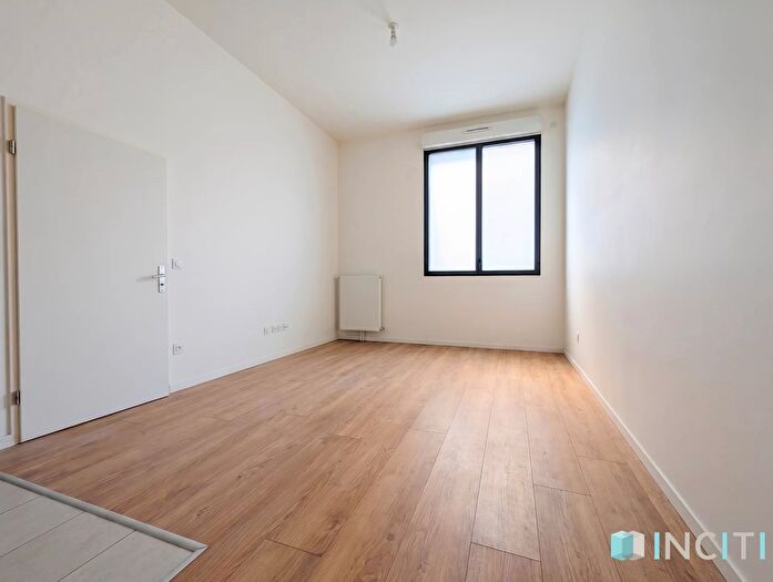 Appartement 2 pièces à vendre à Clichy, Centre-ville