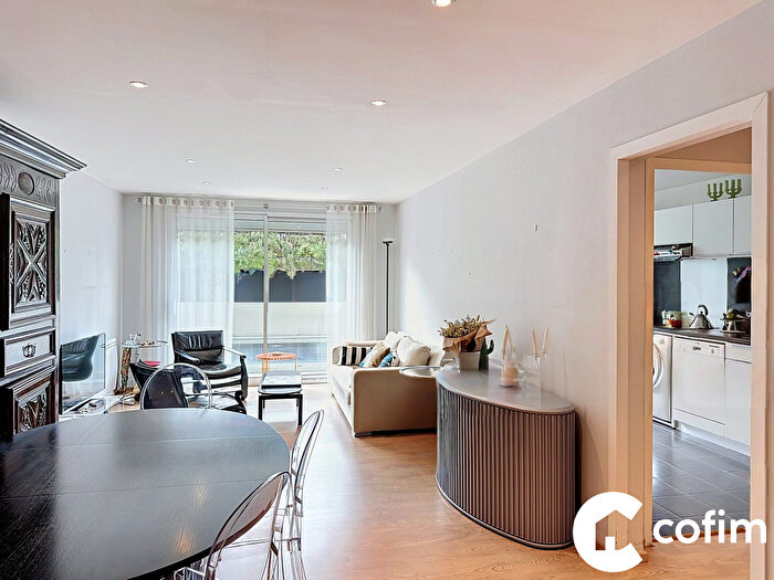 Appartement 5 pièces à Tarbes, Centre-ville, à vendre