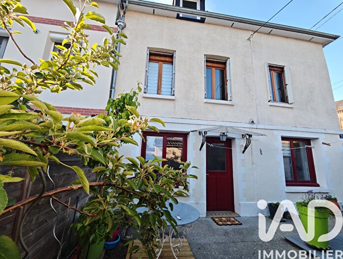 Déville-lès-Rouen : Maison 5 pièces à vendre