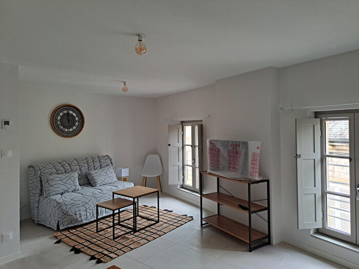 Appartement 1 pièce à Brive-la-Gaillarde, Centre-ville, Pont Cardinal, Champanatier, à louer