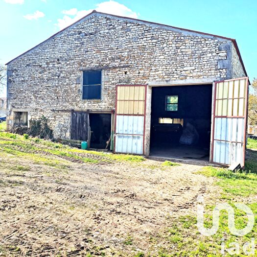 Maison à vendre - Saint-Coutant-le-Grand - 1 pièce