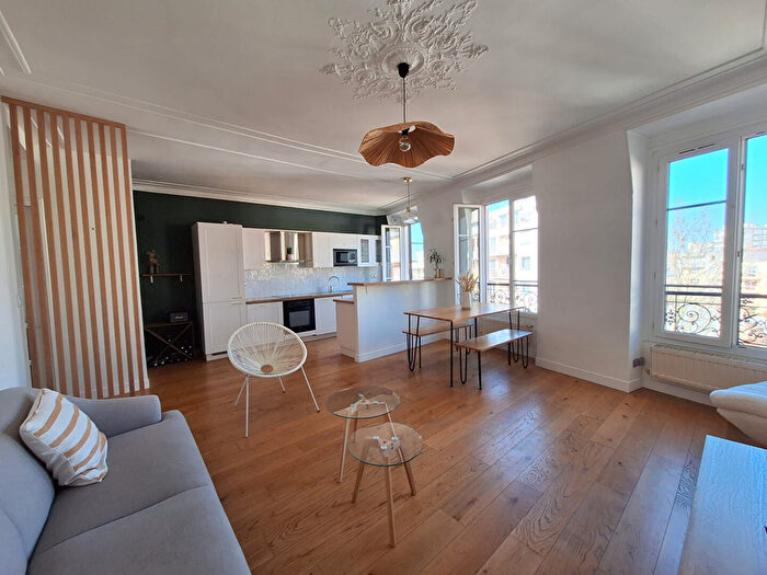 Appartement à louer - Bois-Colombes, Mairie, Gare - 3 pièces - 2 chambres