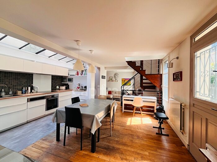 Colombes, Charles de Gaulle : Maison 6 pièces à vendre