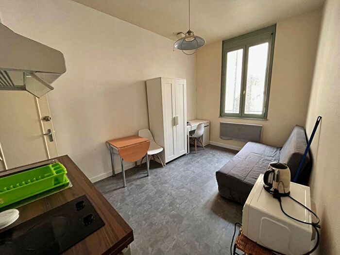 Appartement à louer - Centre-Hôtel de Ville, Limoges - 1 pièce