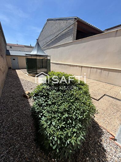 Maison 6 pièces à Sainte-Bazeille, à vendre