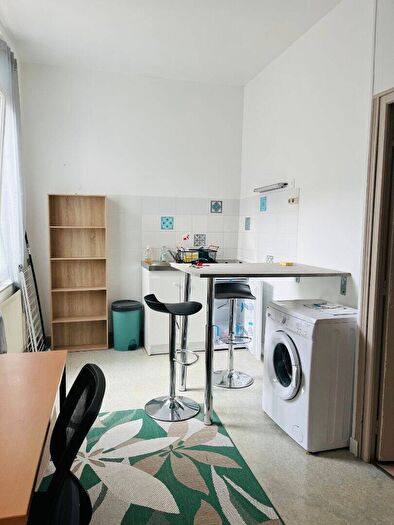 Appartement 2 pièces à Centre Ville, Saint-Quentin, à louer