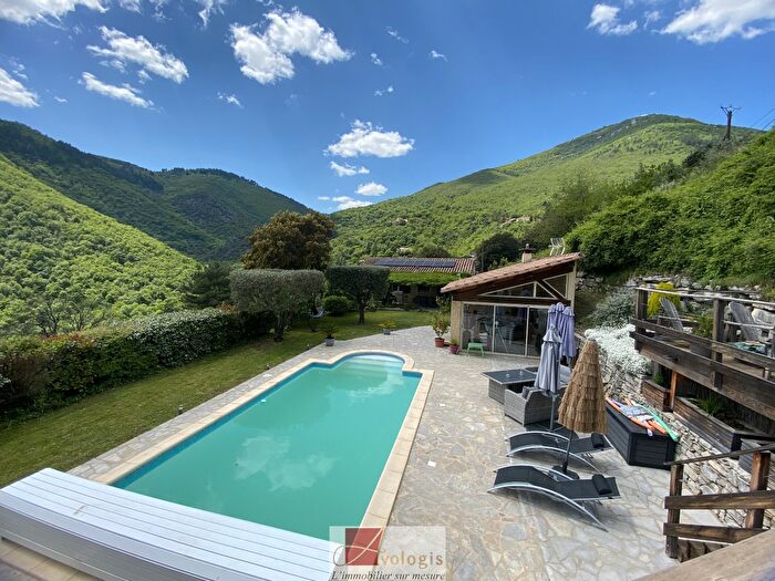 Maison à vendre - Le Vigan - 7 pièces - 4 chambres