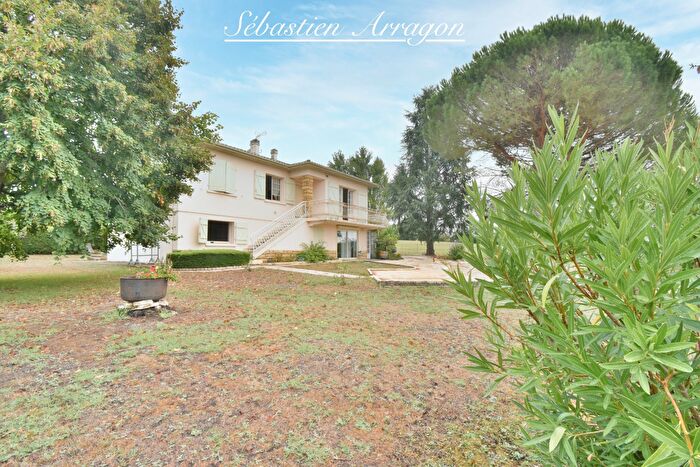 Maison 6 pièces à Dausse, à vendre
